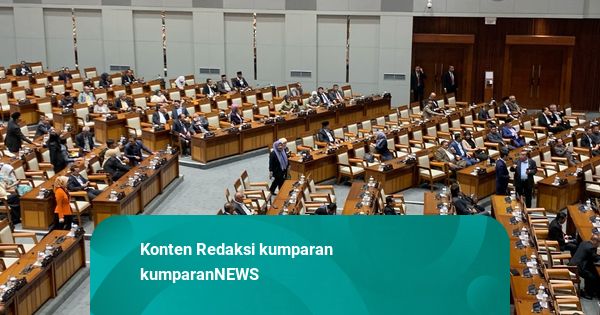 Rapat Paripurna Sepakat RUU KUHAP Jadi Inisiatif DPR | kumparan.com